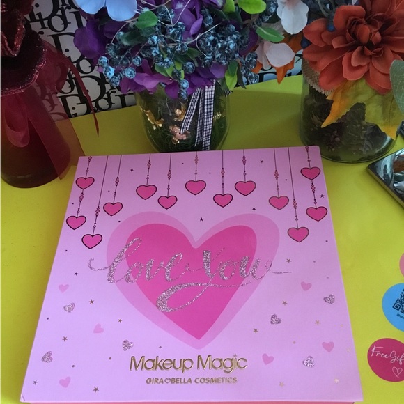 Makeup | Pink And Gold Eyeshadow Palette For Stunning Looks | Poshmark